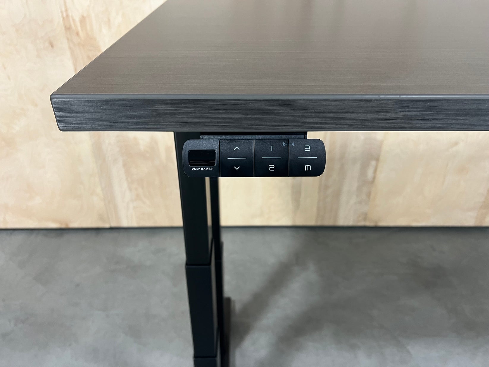 Peak Pro – DeskHaus